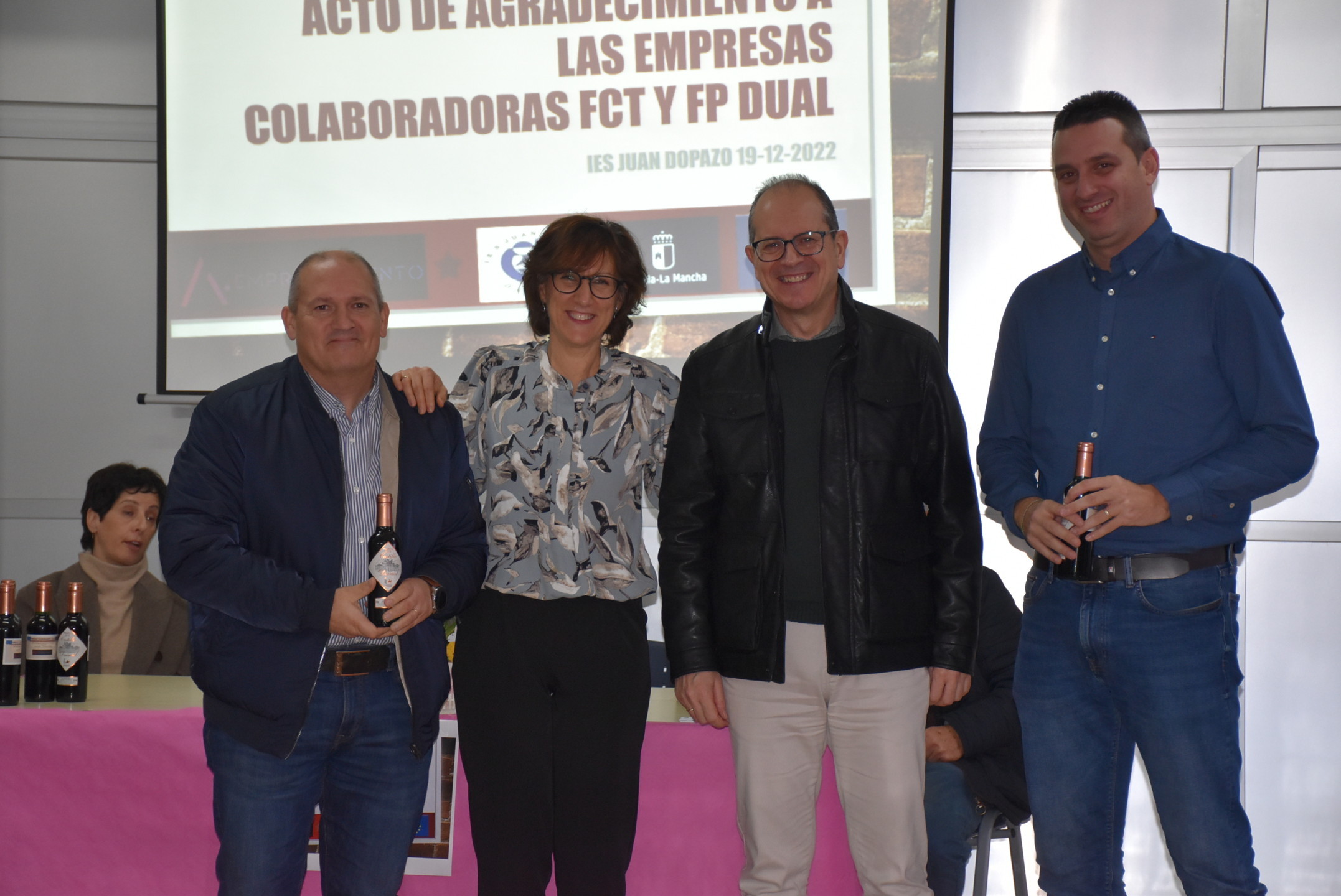 El IES Juan D’Opazo agradece a las empresas colaboradoras en el FCT y ...
